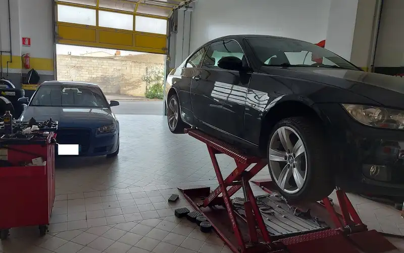 Mocci Marcello - Gommista a Sanluri | Orari e servizi